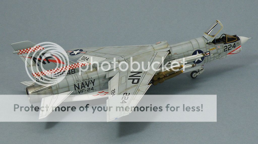 F 8e Crusader 1 72 Academy Ready For Inspection Aircraft